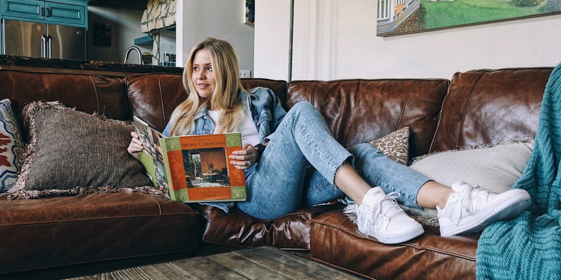 The Social Media Sensation and Actress Alexandra Creteau Changes Her ...